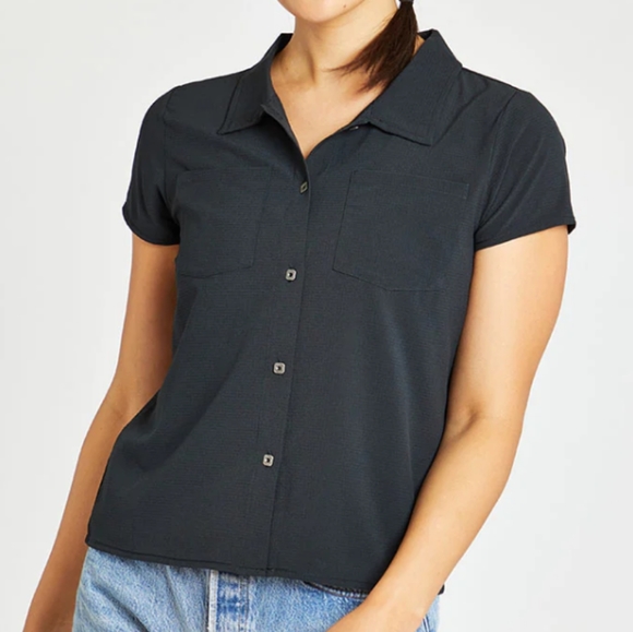 oiselle | Tops | Iso Oiselle Benjamina Button Short Sleeve Shirts ...
